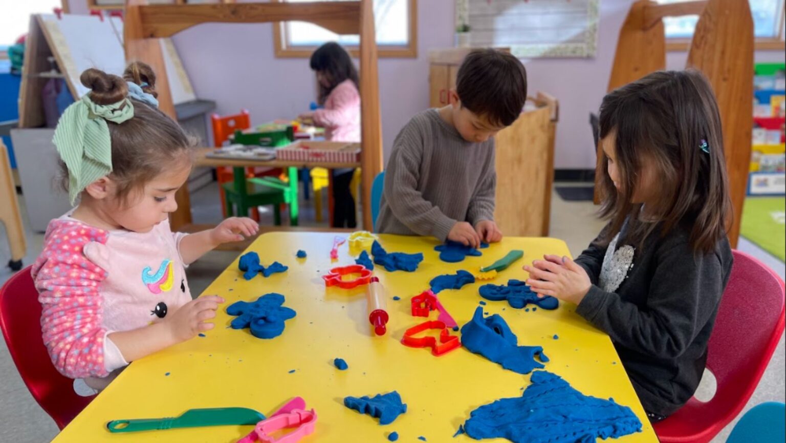 Learn & Play Preschool Academy | Preschool in NW Calgary